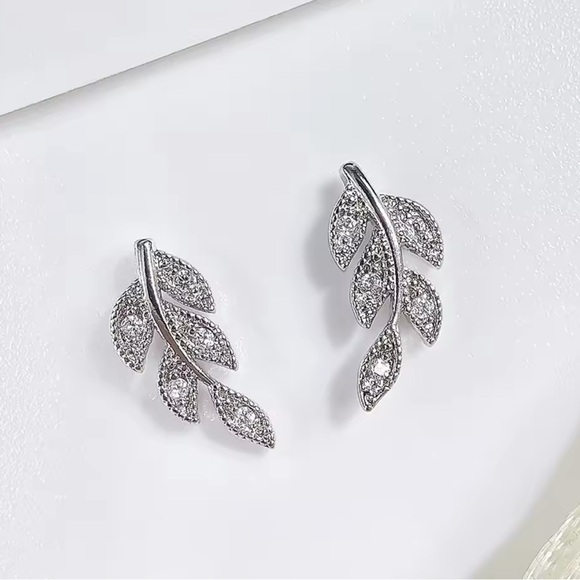 Jewelry | Beautiful Bling Leaf Earrings | Poshmark